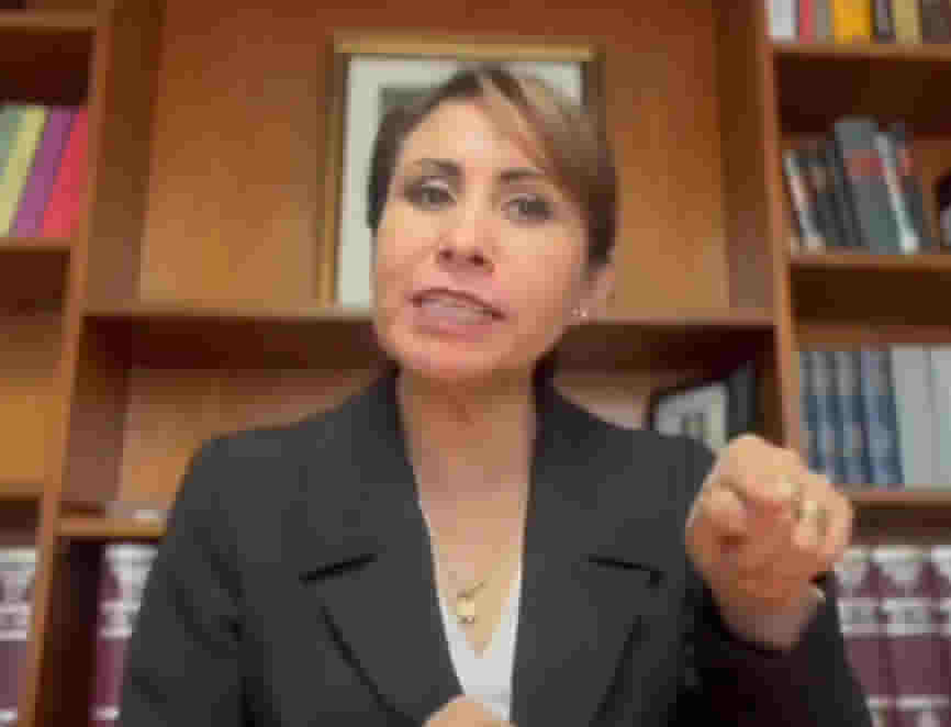 Patricia Benavides habla de “complot político” e insiste en declararse ...